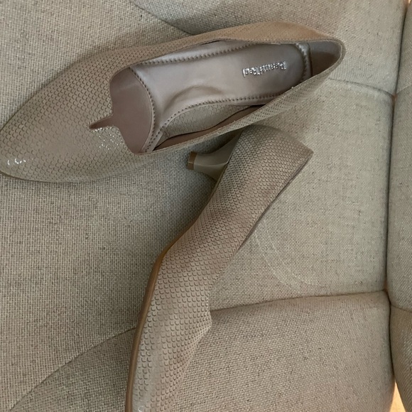 BeautiFeel | Shoes | Beautifeel Beige Textured Heels | Poshmark